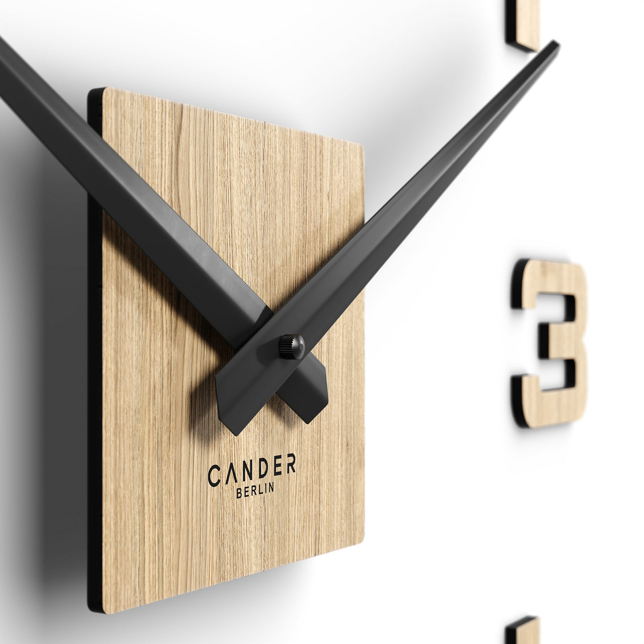 Cander Berlin MNU 2760 P Lautlose Holzwanduhr (Eichenfurnier)